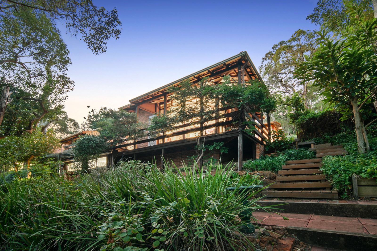 Earnshaws Best Real Estate Property Managers Perth Hills Mundaring ...